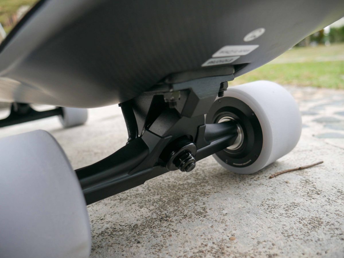 Backfire Mini review - Is the carbon fiber shortboard worth its price ...